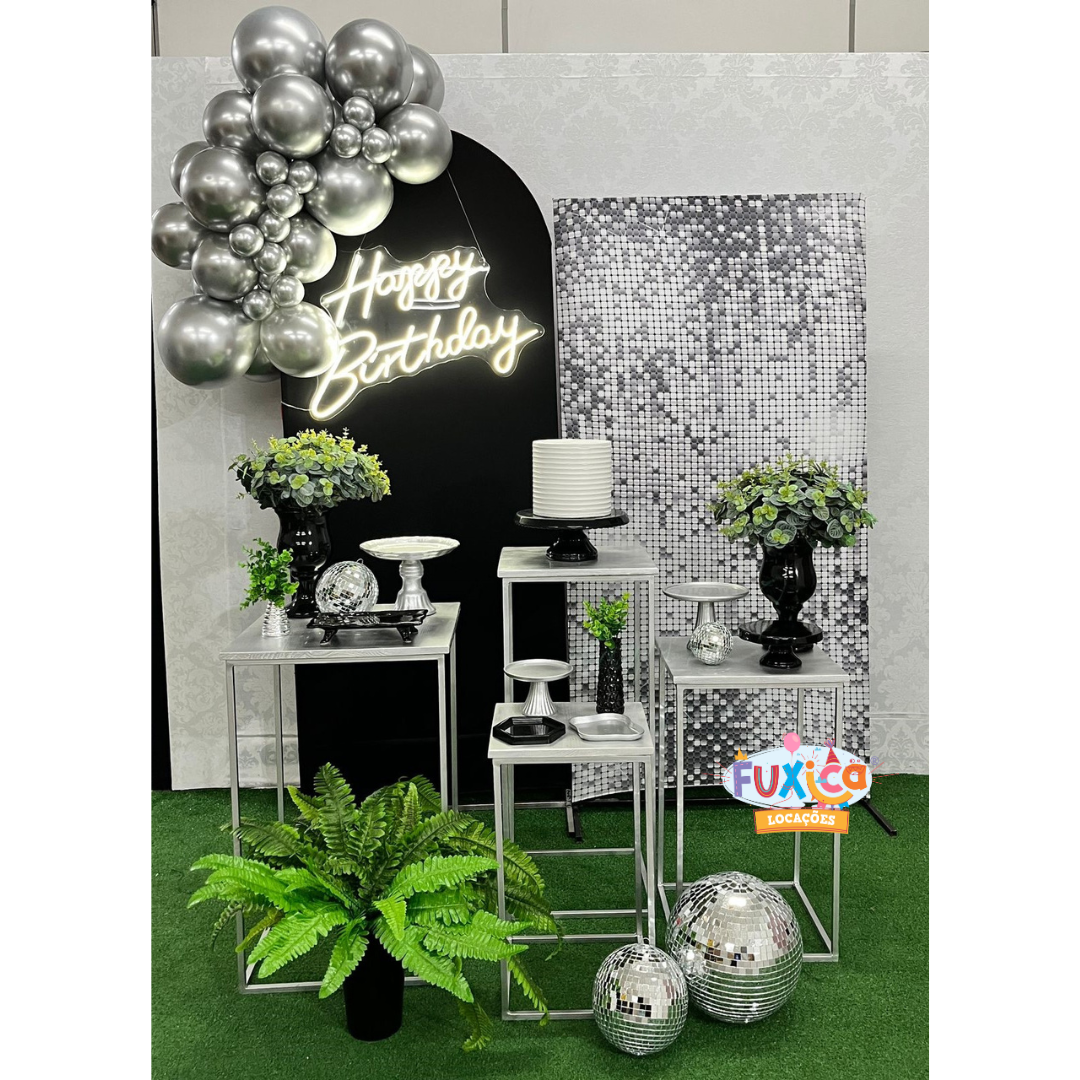 Aluguel Kit Aniversario Prata e Preto - Fuxica Locações de Kits e ...