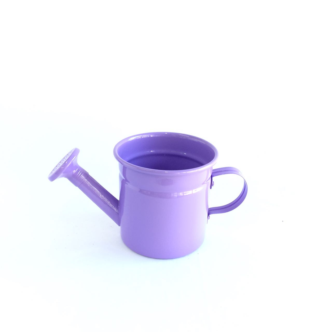 Aluguel Regador Lilas - Fuxica Locações de Kits e Materiais para Festas ... Aluguel Regador Lilas - Fuxica Locações de Kits e Materiais para Festas ...